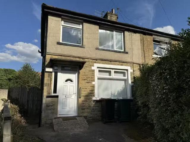 Cheap 1 BA 3 bedroom semi detached house for rent in Dalcross.