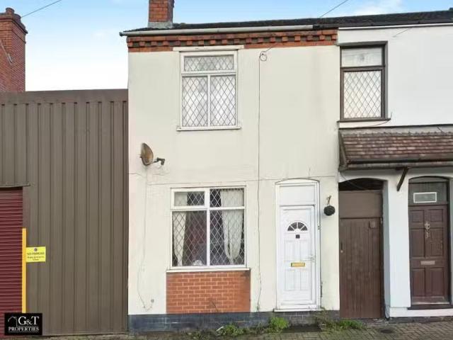Just in! 1 BA 3 bedroom semi detached house for rent in Haleso.