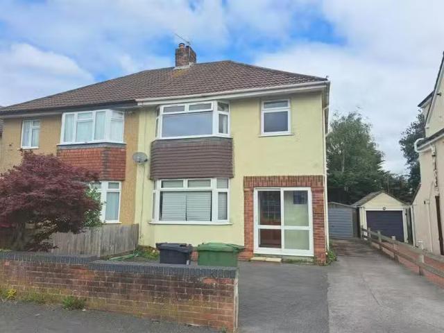Just in! 1 BA 3 bedroom semi detached house for rent in Quaker.