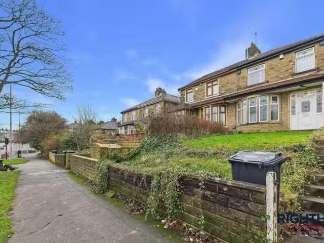 Charming 1 BA 3 bedroom semi detached house for rent in Southf.