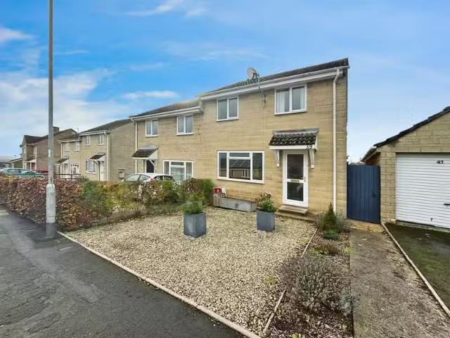 Unique 1 BA 3 bedroom semi detached house for rent in Springfi.