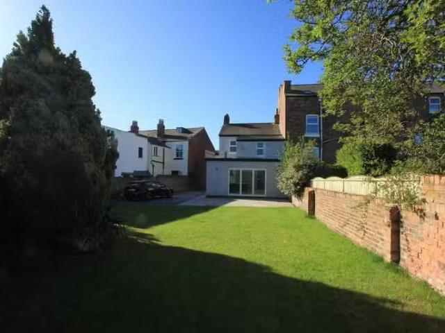 Cheap 1 BA 3 bedroom semi detached house for rent in Tarvin Ro.