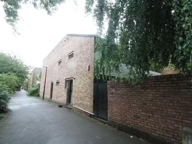 Unique 1 BA 4 bedroom house for rent in High Kingsdown, Bristo.