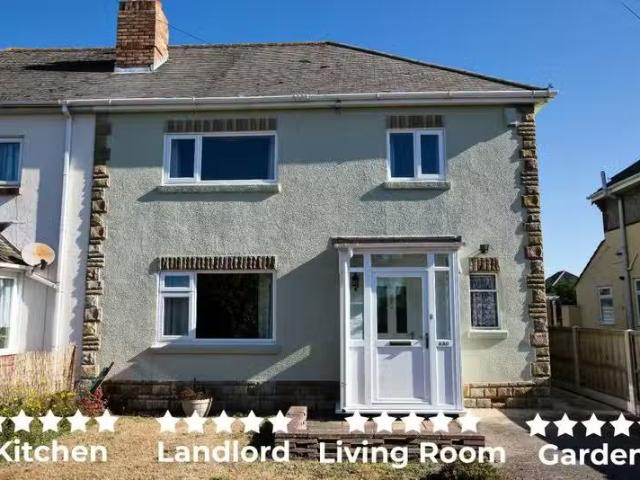 Unique 1 BA 4 bedroom semi detached house for rent in Student.