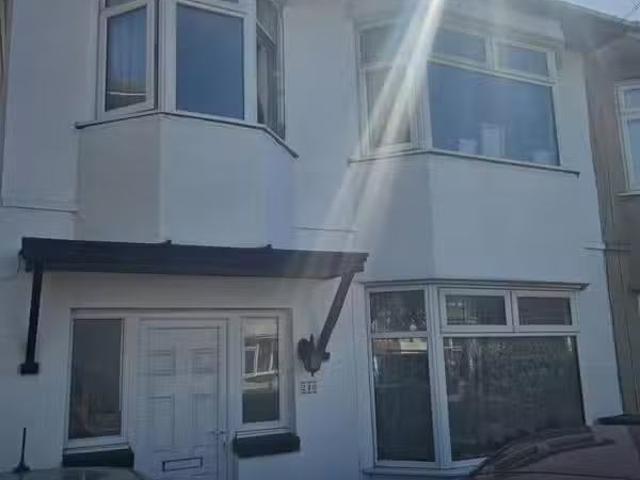 Deal! 1 BA 5 bedroom semi detached house for rent in Columbia.