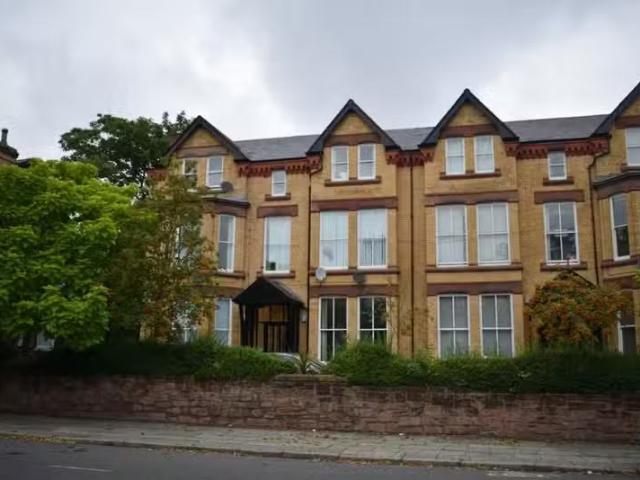 Cheap 1 bedroom apartment for rent in Croxteth Road, Liverpool.