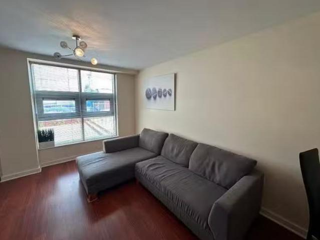 For Rent! 1 bedroom apartment for rent in Platinum Apartments.