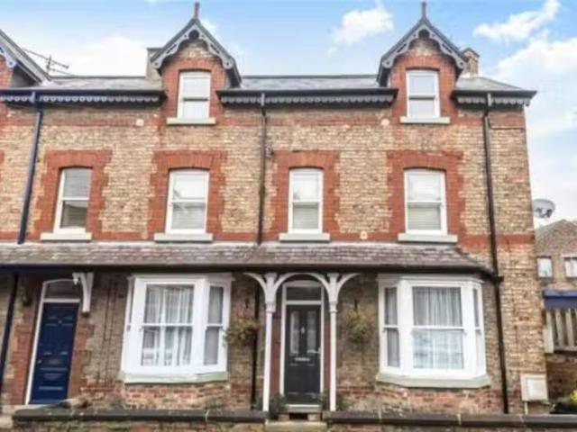 Just in! 1 bedroom apartment for rent in Westbourne Grove, Rip.