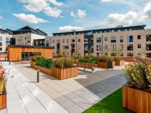 Cheap 1 bedroom apartment for rent in 48 The Grain Store, Wind.