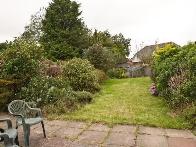 Cheap 1 bedroom detached house for rent in Moordown Student Ho.