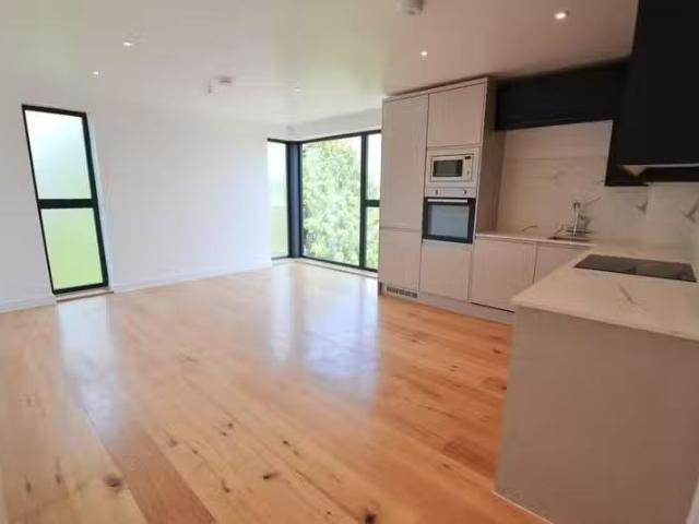 Charming 1 bedroom flat for rent in The Common, Hatfield, AL10