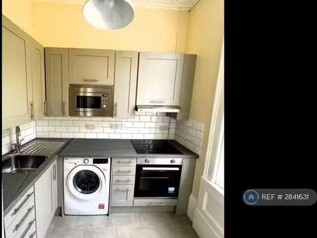 Just in! 1 bedroom flat for rent in Albion Terrace, Bath, BA1