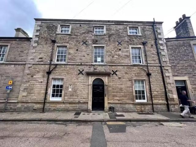 Cheap 1 bedroom flat for rent in Granby House, Water Street, B.