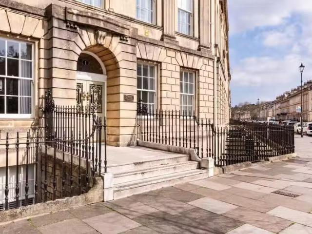 Nice 1 bedroom flat for rent in Great Pulteney Street, Bath, BA2