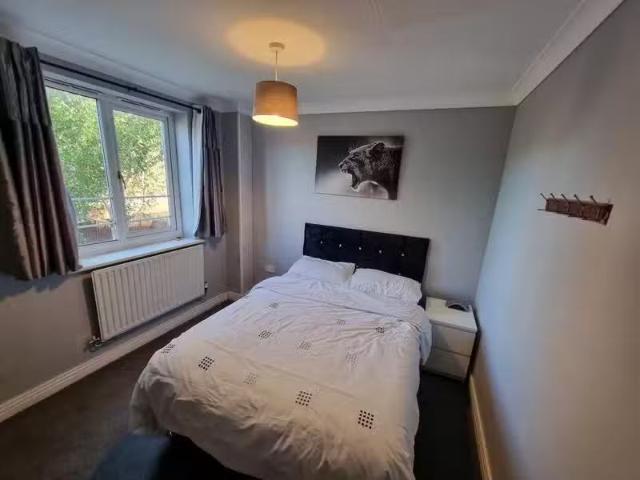 Rental! 1 bedroom house for rent in Central Park Drive, Hockle.
