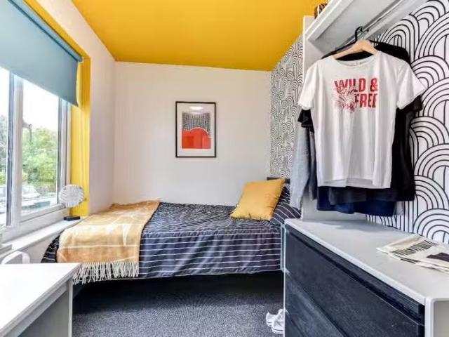 Cheap 1 bedroom house share for rent in Maskelyne Avenue, Bris.