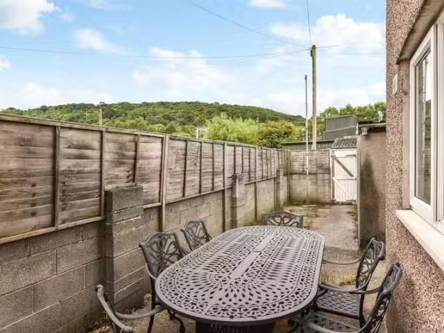 Charming 1 bedroom house share for rent in Meadow Street, tref.