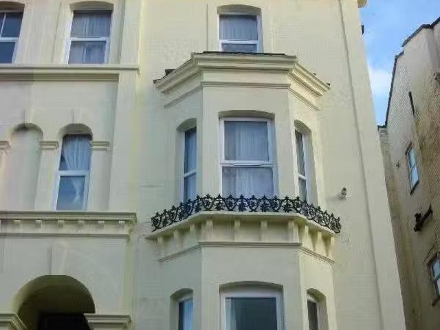 Cozy 1 bedroom Property to rent, Hampshire Terrace, Portsmouth.
