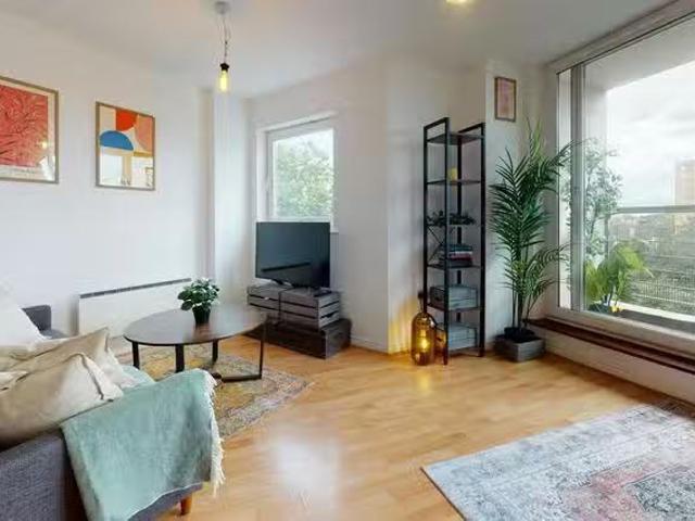 Unique 1 BR Marcon Place, London