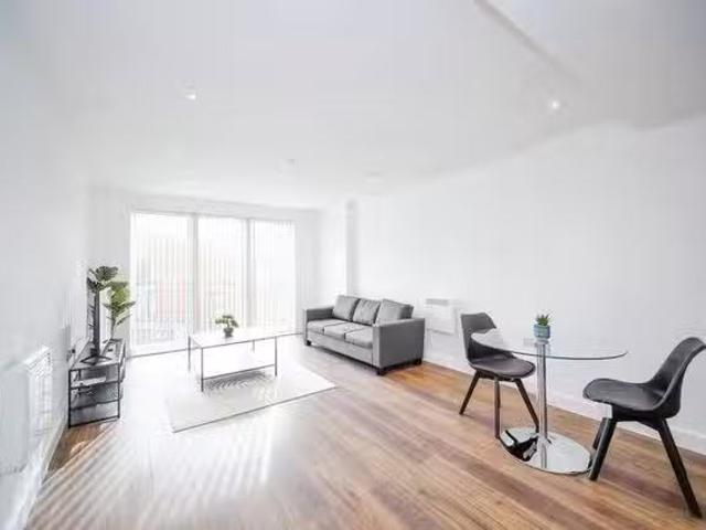 Rental! 1 BR Market Street
