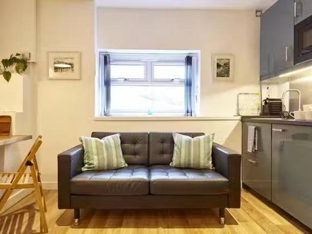 Cheap 1 BR Acramans Road