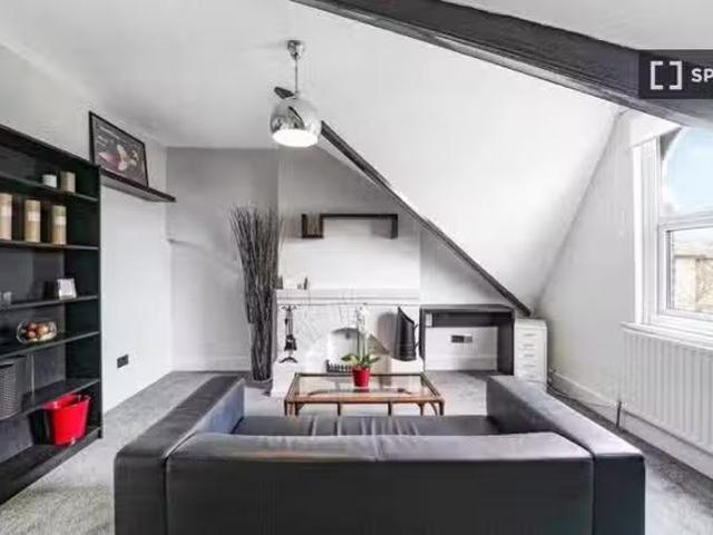 Cheap 1 BR Apartment for rent in Crofton Park, London