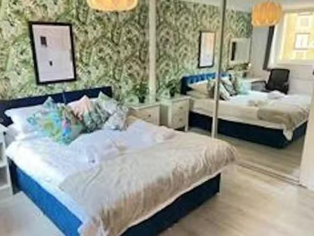 Cheap 1 BR Asher Way, London