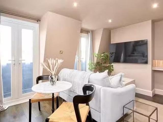 Cozy 1 BR Blenheim Terrace