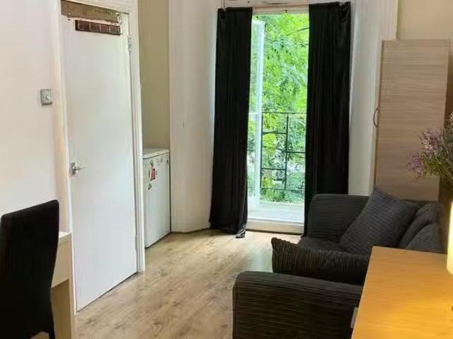 Just in! 1 BR Colville Square, London