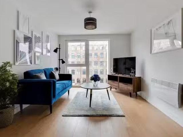 Just in! 1 BR Goodman Street