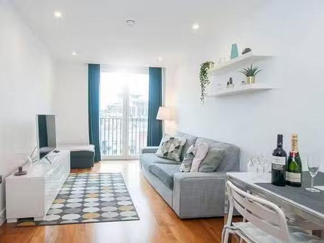 Rental! 1 BR Grand Arcade