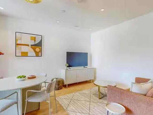 Nice 1 BR Haverstock Hill
