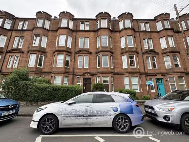 Rental! 1 BR Property to rent in 177 Wellshot Road, Tollcross.