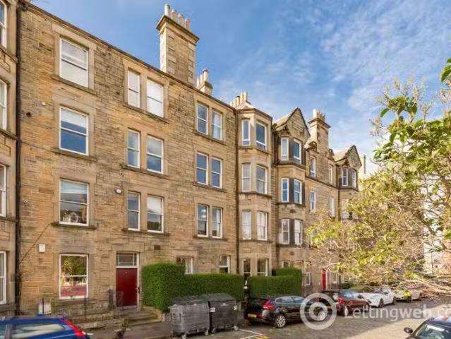 Cozy 1 BR Property to rent in 4, Merchiston Grove, Edinburgh.