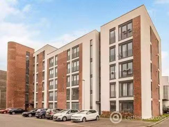 Charming 1 BR Property to rent in Arneil Drive, Edinburgh, Mid.