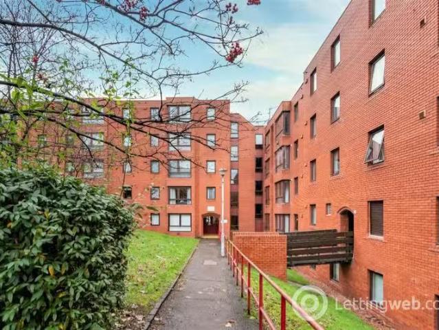 Cheap 1 BR Property to rent in Buccleuch Street, Garnethill, G.
