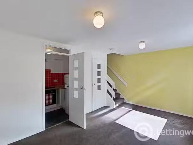 Rental! 1 BR Property to rent in Buckstone Shaw, Edinburgh, EH10