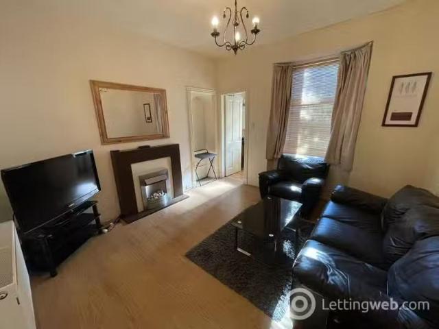 Charming 1 BR Property to rent in Jute Street,, Aberdeen, AB2.