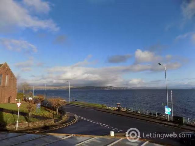 Nice 1 BR Property to rent in Marine Parade, Dunoon, Argyll an.