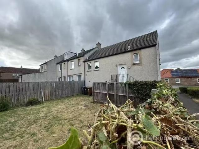 Deal! 1 BR Property to rent in South Gyle Loan, Edinburgh, EH1.