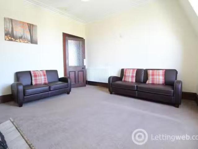 Cheap 1 BR Property to rent in Sunnyside Road, Top Right, AB24