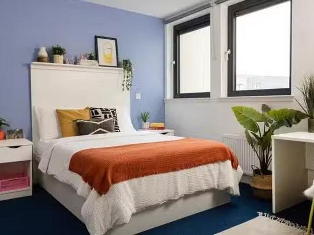 Unique 1 BR Shrubhill House Studio Large High Double