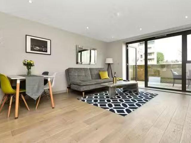 Cheap 1 BR Singapore Road, London