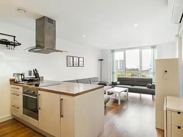 New 1 BR Ward Road, London