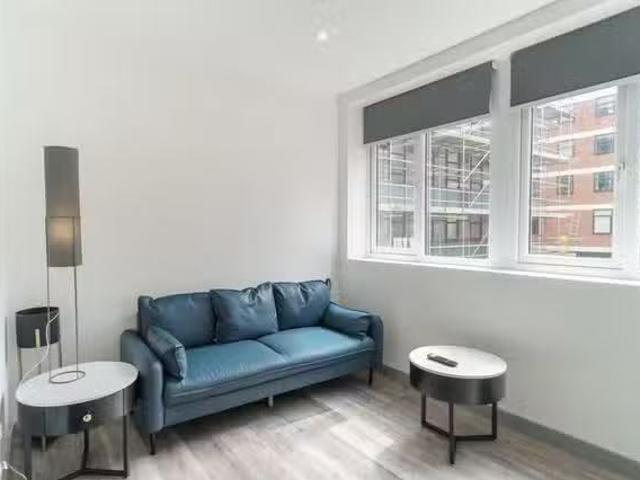 Cozy 1 BR Winckley Square