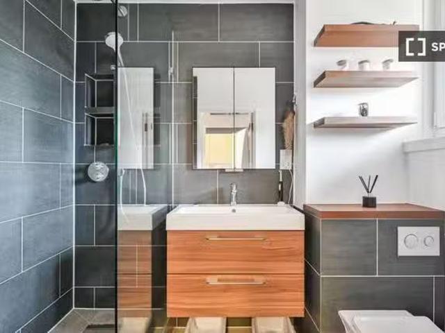 Cheap 1 BR 1 bedroom flat for rent in Weavers, London