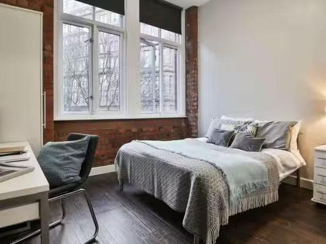 Charming 1 Room Bronze 2 Bed Duplex