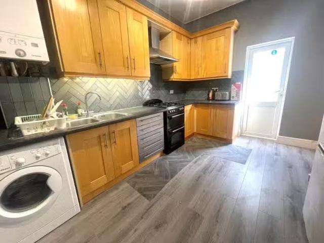 Unique 2 BA House share for rent in Queen Street, Ramsgate, CT11