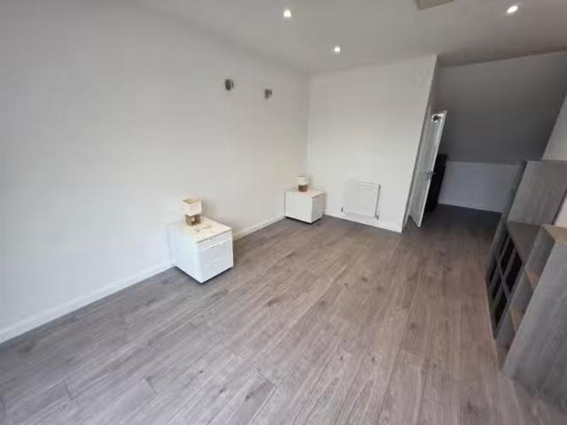 Charming 2 BA 1 bedroom house share for rent in Skinners Croft.