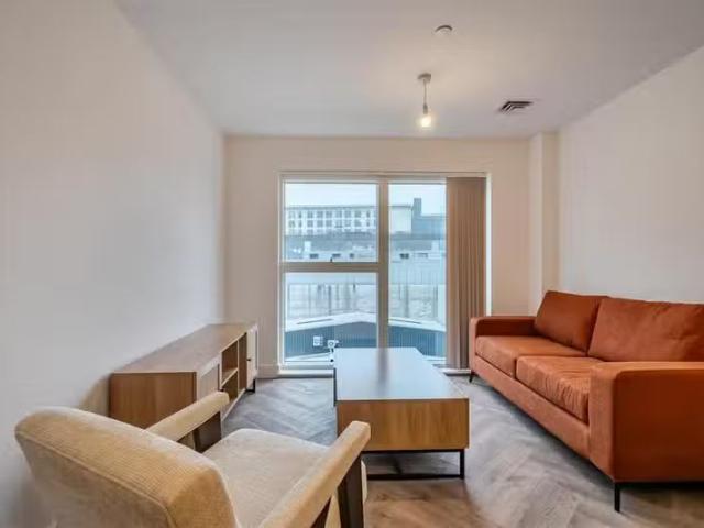 Rental! 2 BA 2 bedroom apartment for rent in Chapmans Yard, Up.